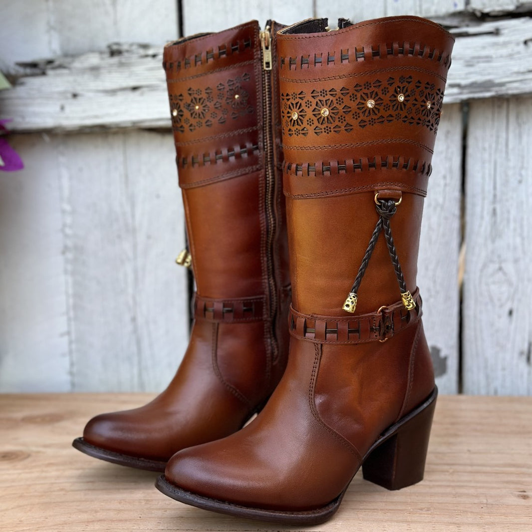 Botas Cowboy para Mujer: Colección Auténtica para Damas con Estilo ...